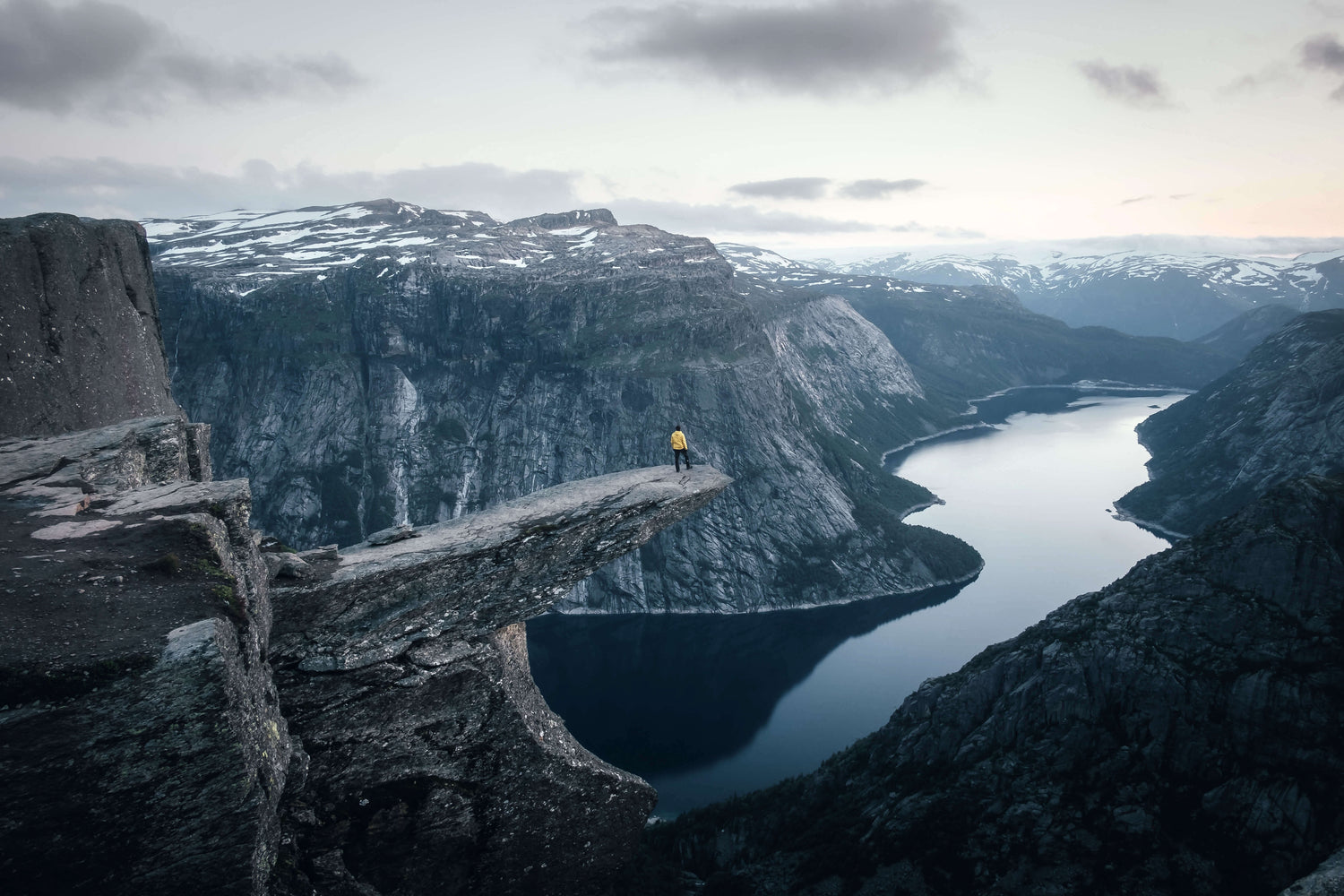 SEAM STRAP Kameragurte und Kameraseile aus Leder – seam strap